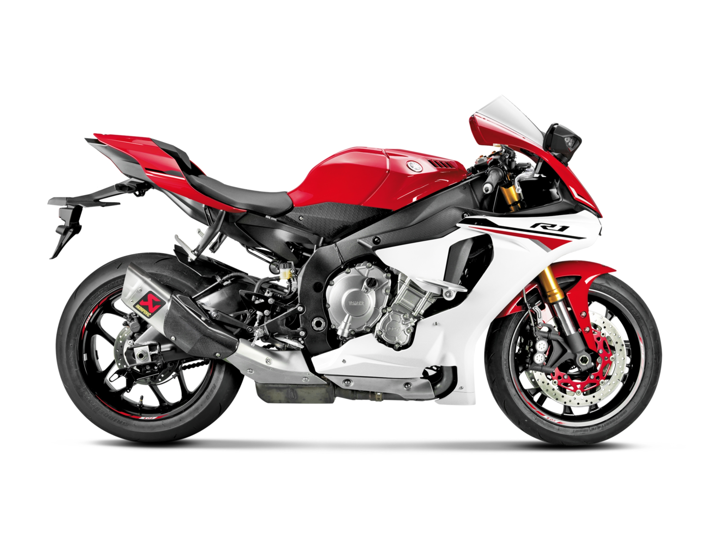 Yamaha R1 2015, pronto lo scarico Akrapovic