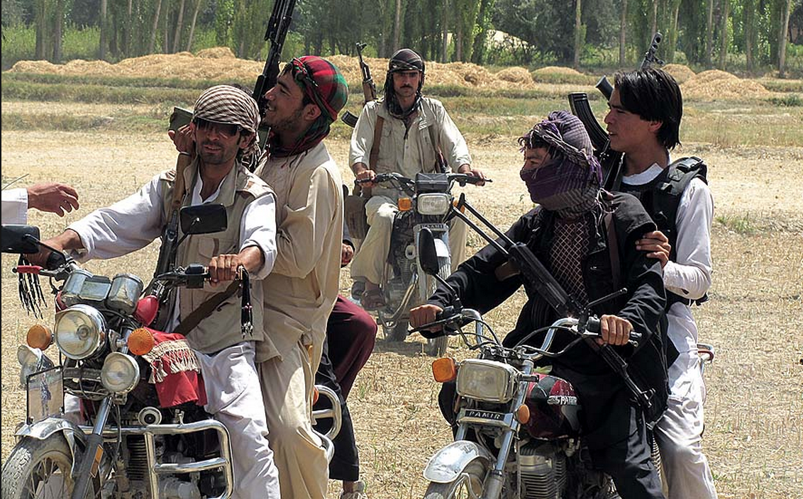 Afghanistan ucciso il mullah Omar, nel 2002 era fuggito alla cattura in ...