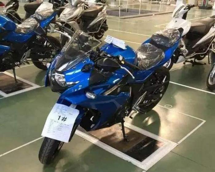 Suzuki GSX-R250: ecco le prime foto-spia