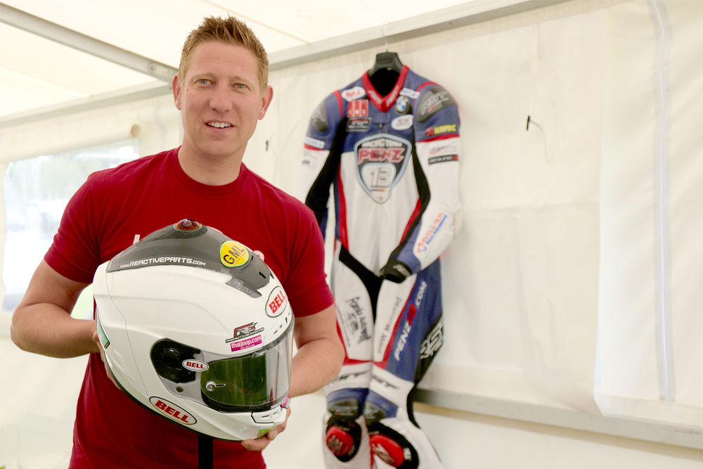 TT 2016, Gary Johnson al Mountain con l'action camera a 360° sul casco ...