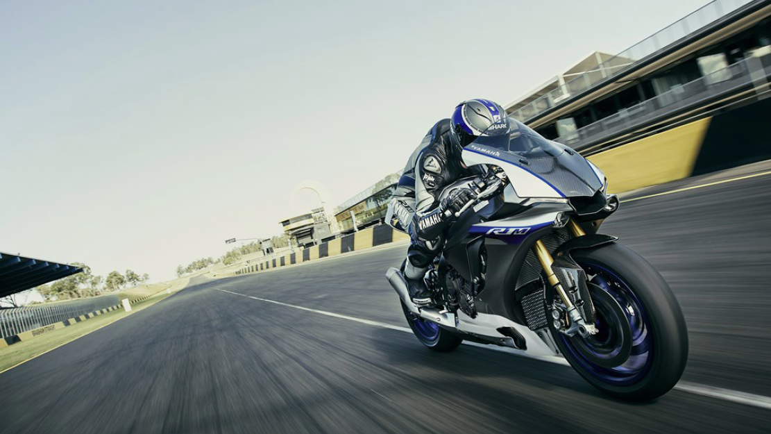 Yamaha YZF-R1M 2017, aperte le prenotazioni online