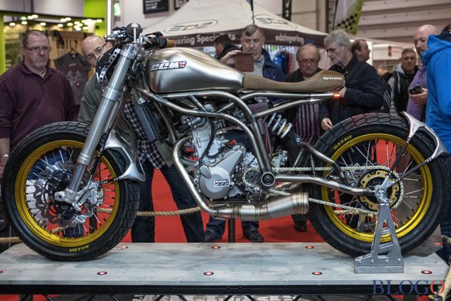 CCM Spitfire 600, la naked inglese che viene dalla Seconda Guerra Mondiale