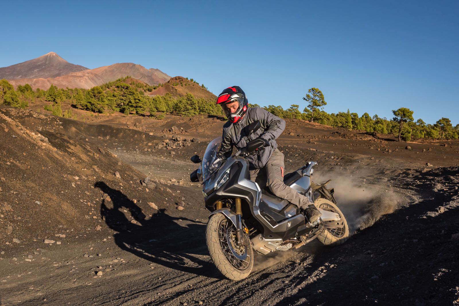 Honda X-ADV: al salone di Milano 2017 con cambio offroad