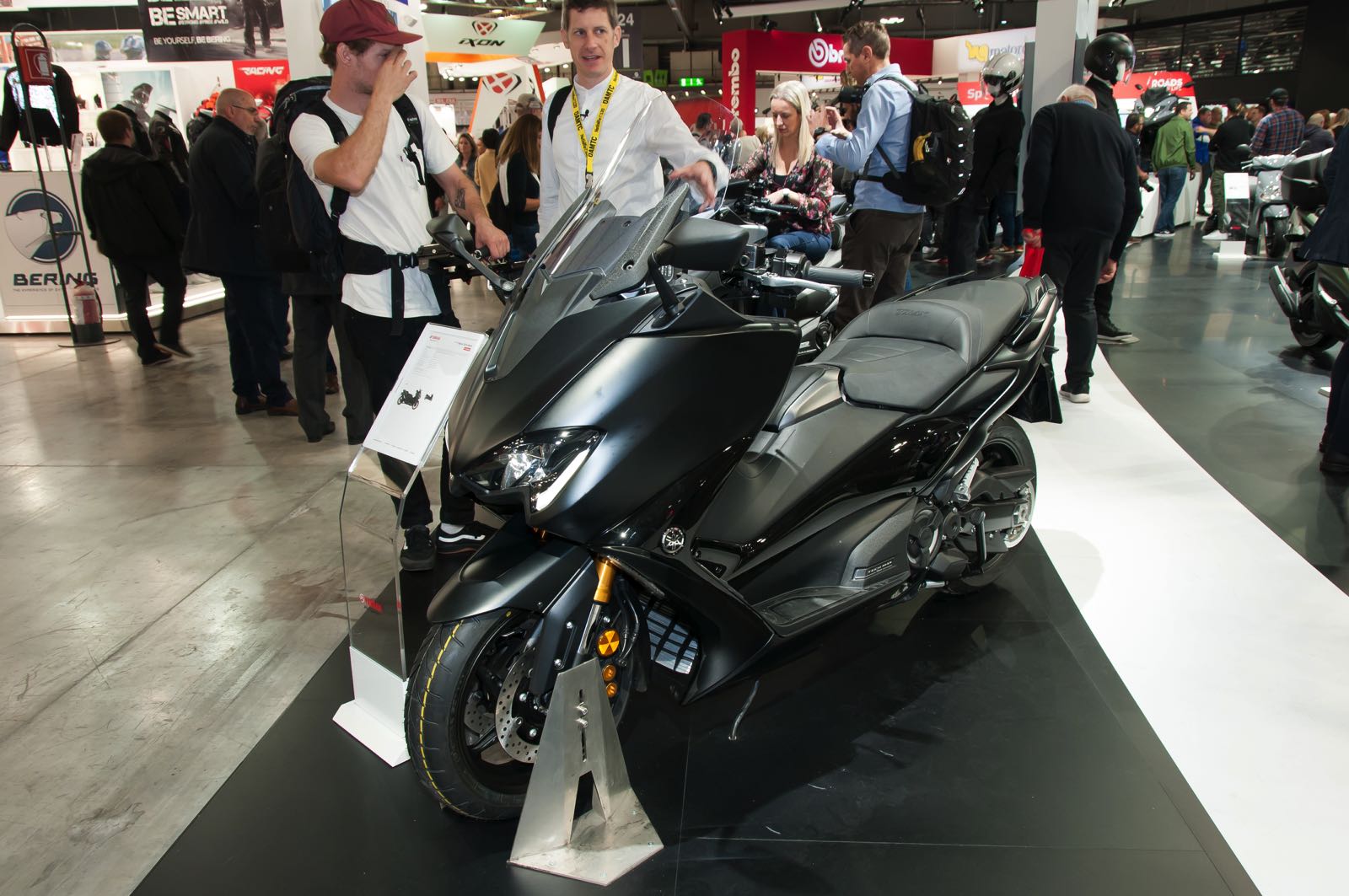EICMA 2019 - Yamaha TMax 560: prezzo e caratteristiche