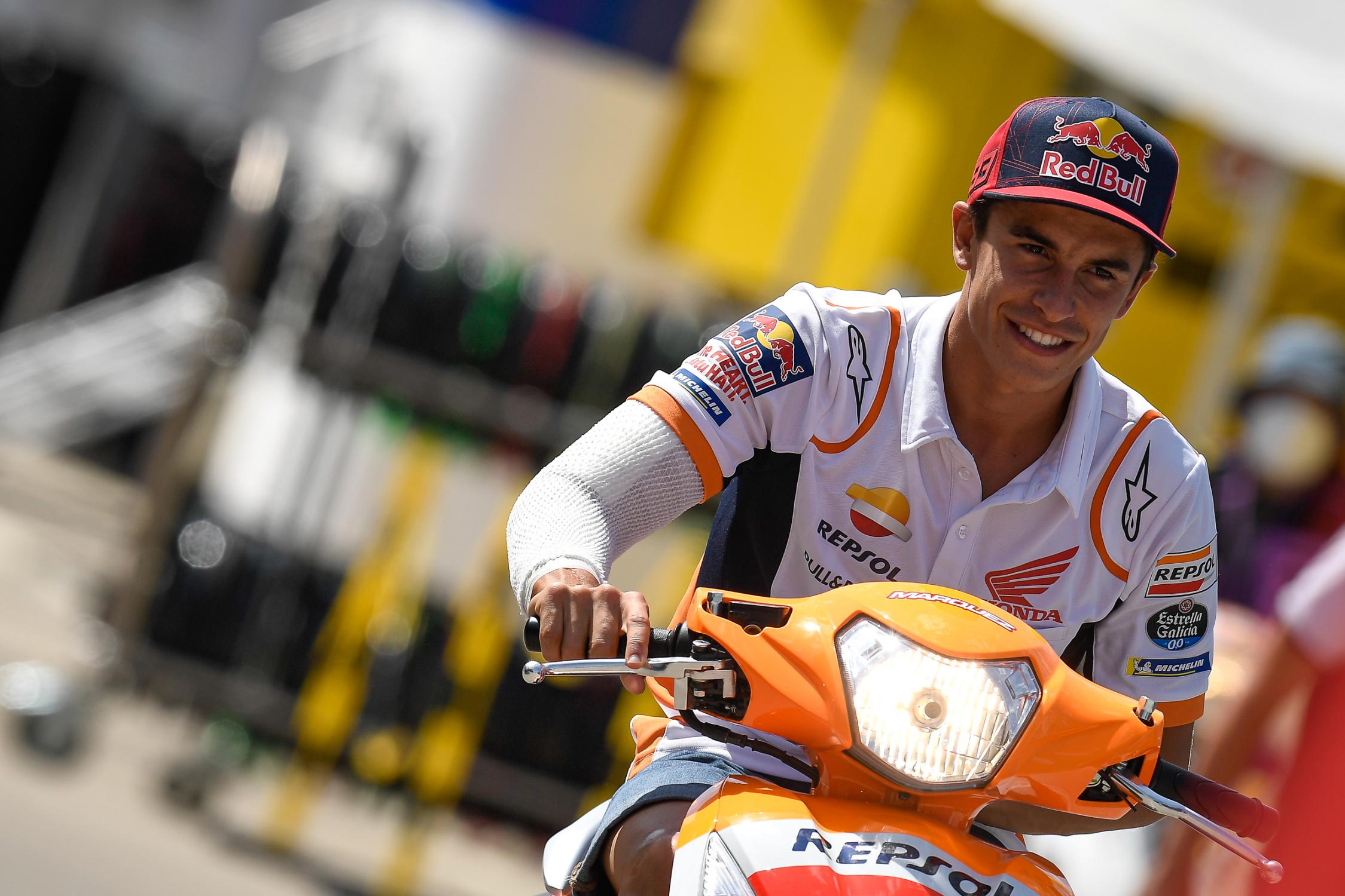 MotoGP, Edwards svela cosa ha causato la caduta di Marquez