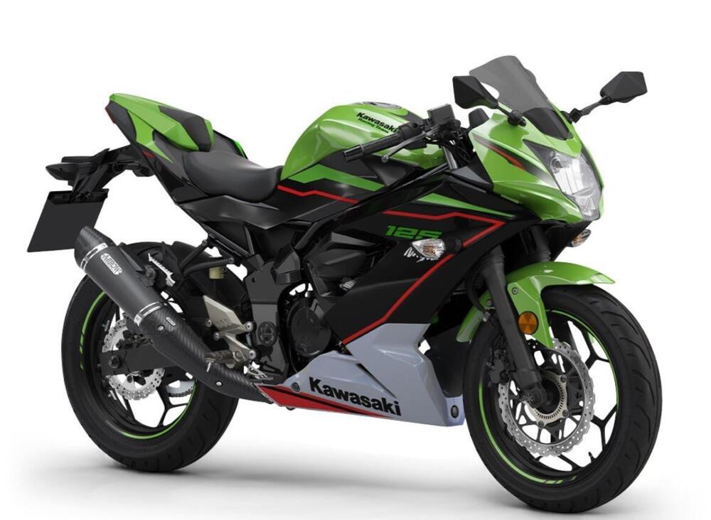 Kawasaki, nuove grafiche e colorazioni per Ninja e Z125