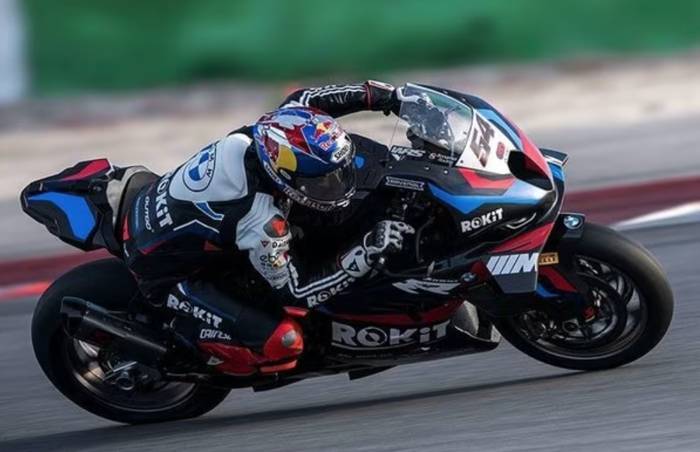 SBK, Toprak entusiasta della M1000RR. E il team BMW gongola