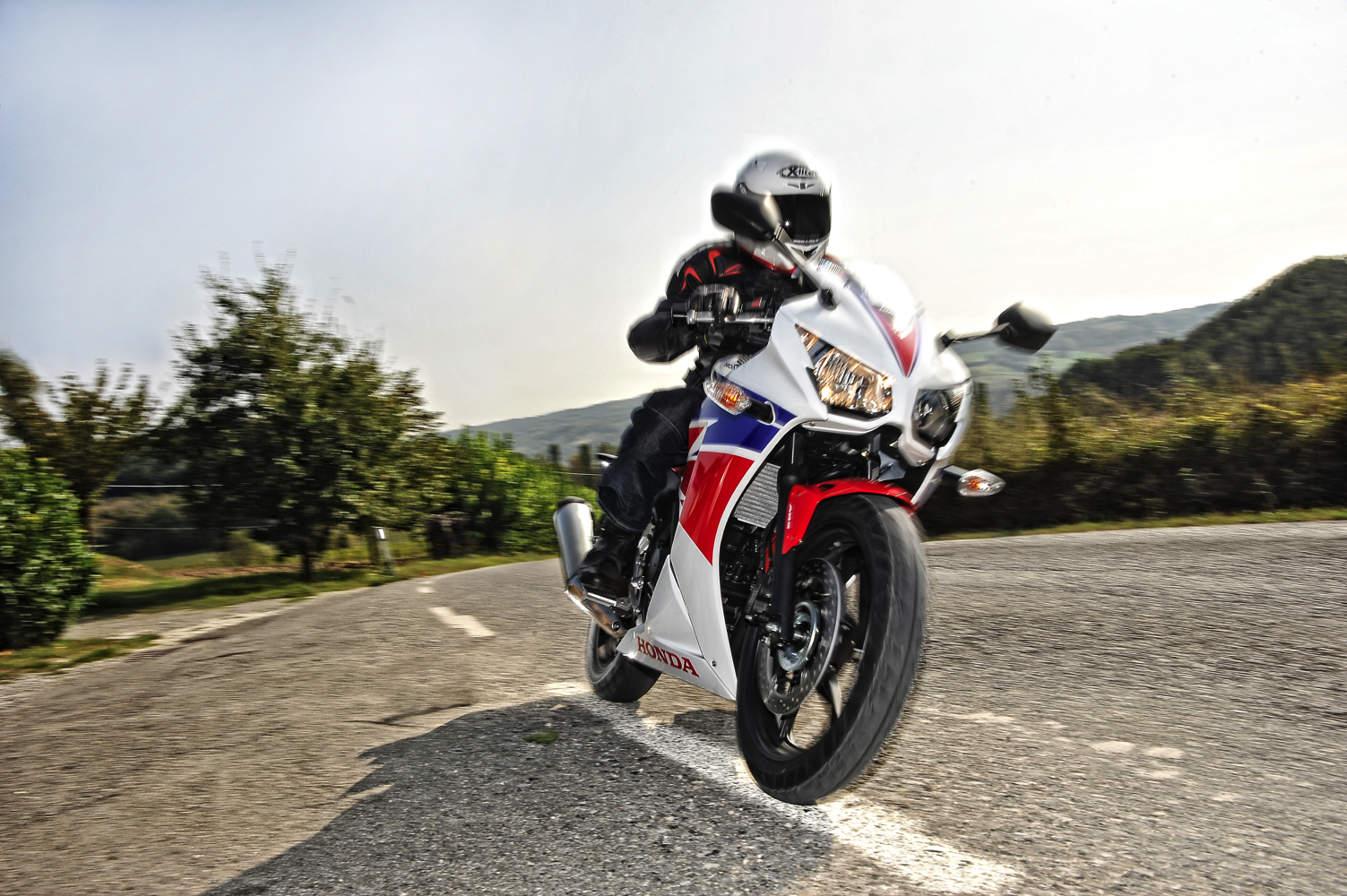 Honda CBR 300 R 2015 prezzo, informazioni tecniche, foto e video ...