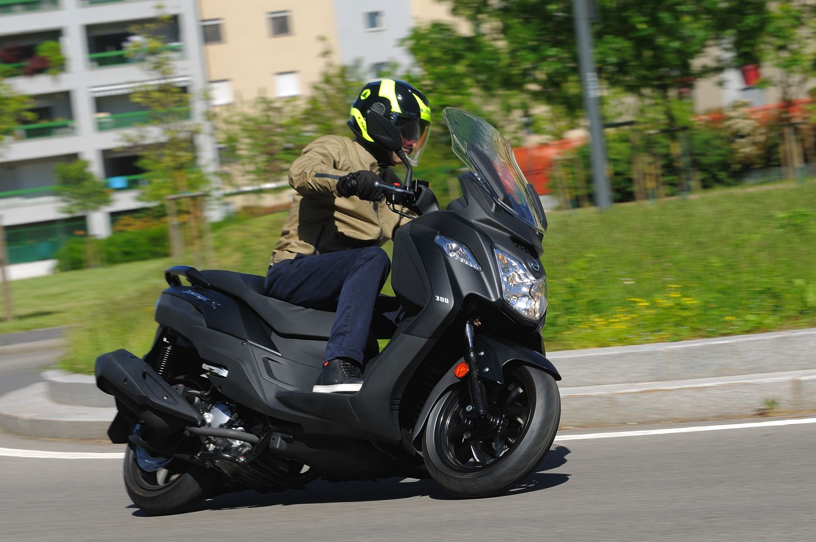 Sym Joymax Z 2019 prezzo, informazioni tecniche, foto e video - Insella.it
