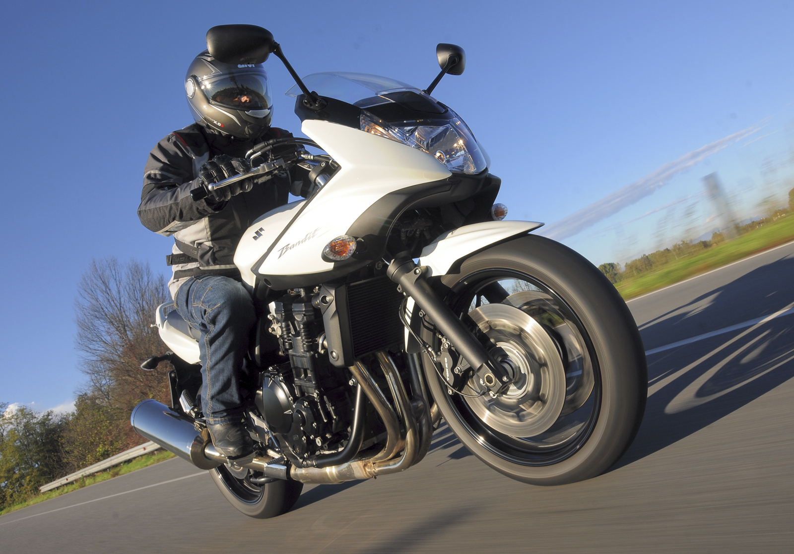 Suzuki Bandit 650 S 2012 prezzo, scheda tecnica, dati, foto e video ...