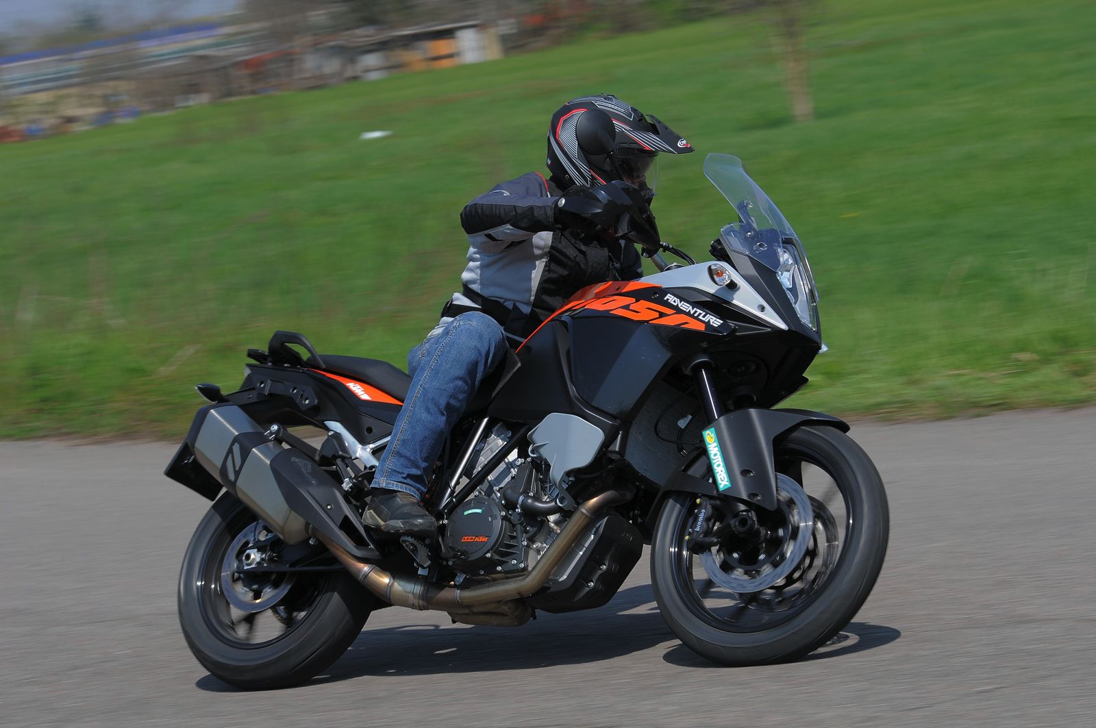KTM 1050 Adventure 2015 prezzo, scheda tecnica, dati, foto e video ...