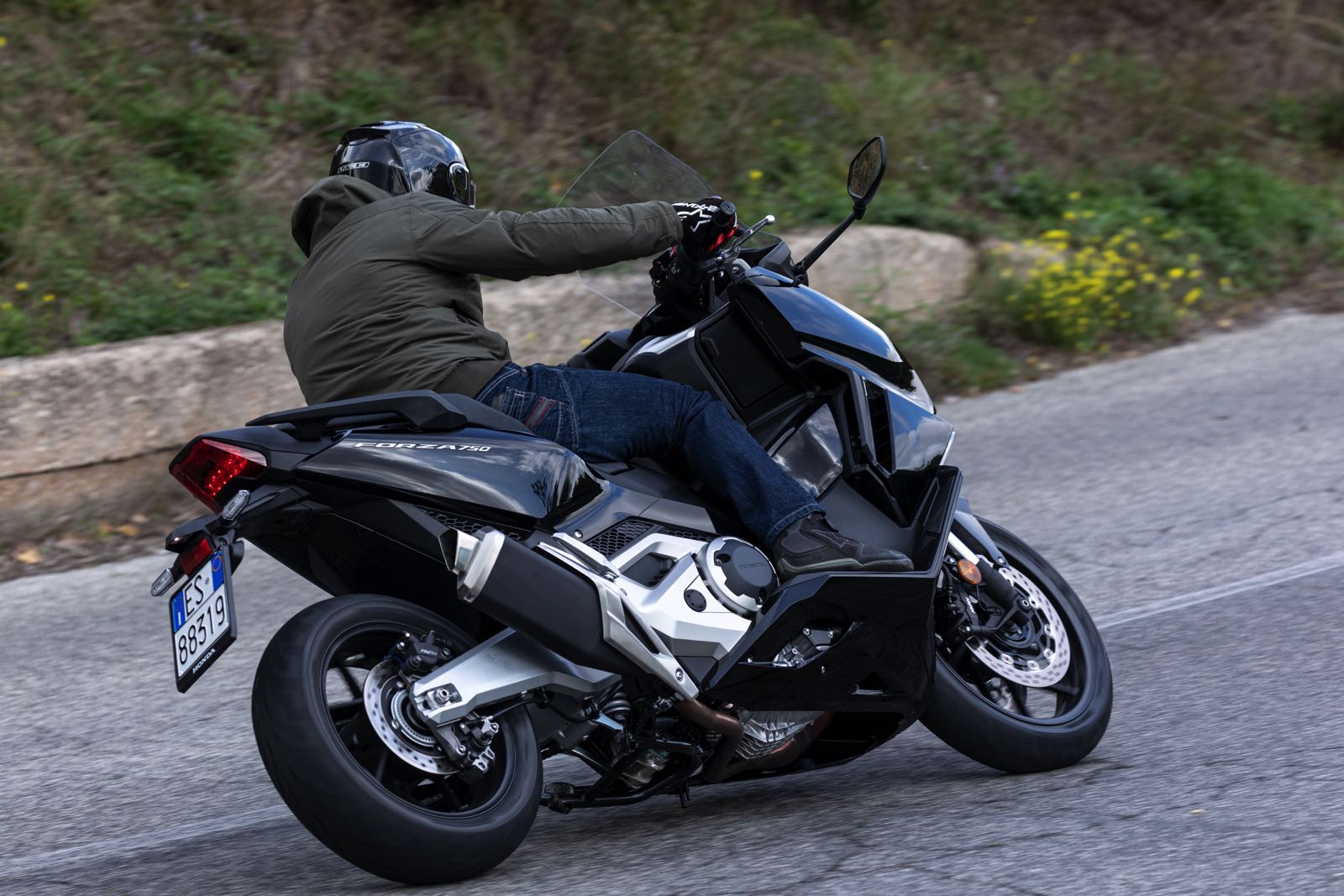 Honda Forza 750 listino prezzo - scheda tecnica - foto - Insella.it