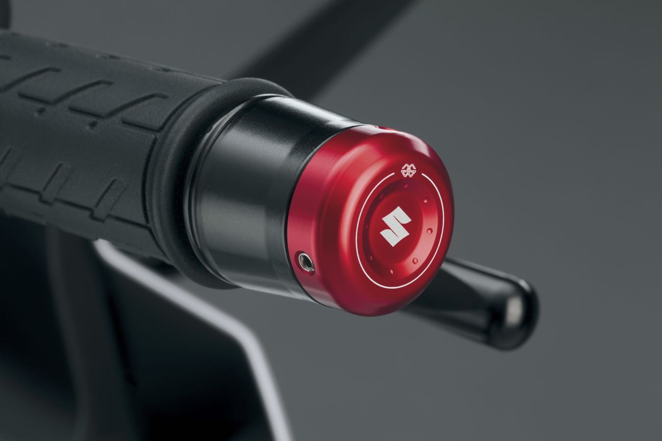 Suzuki GSX-8R listino prezzo - scheda tecnica - foto - Insella.it