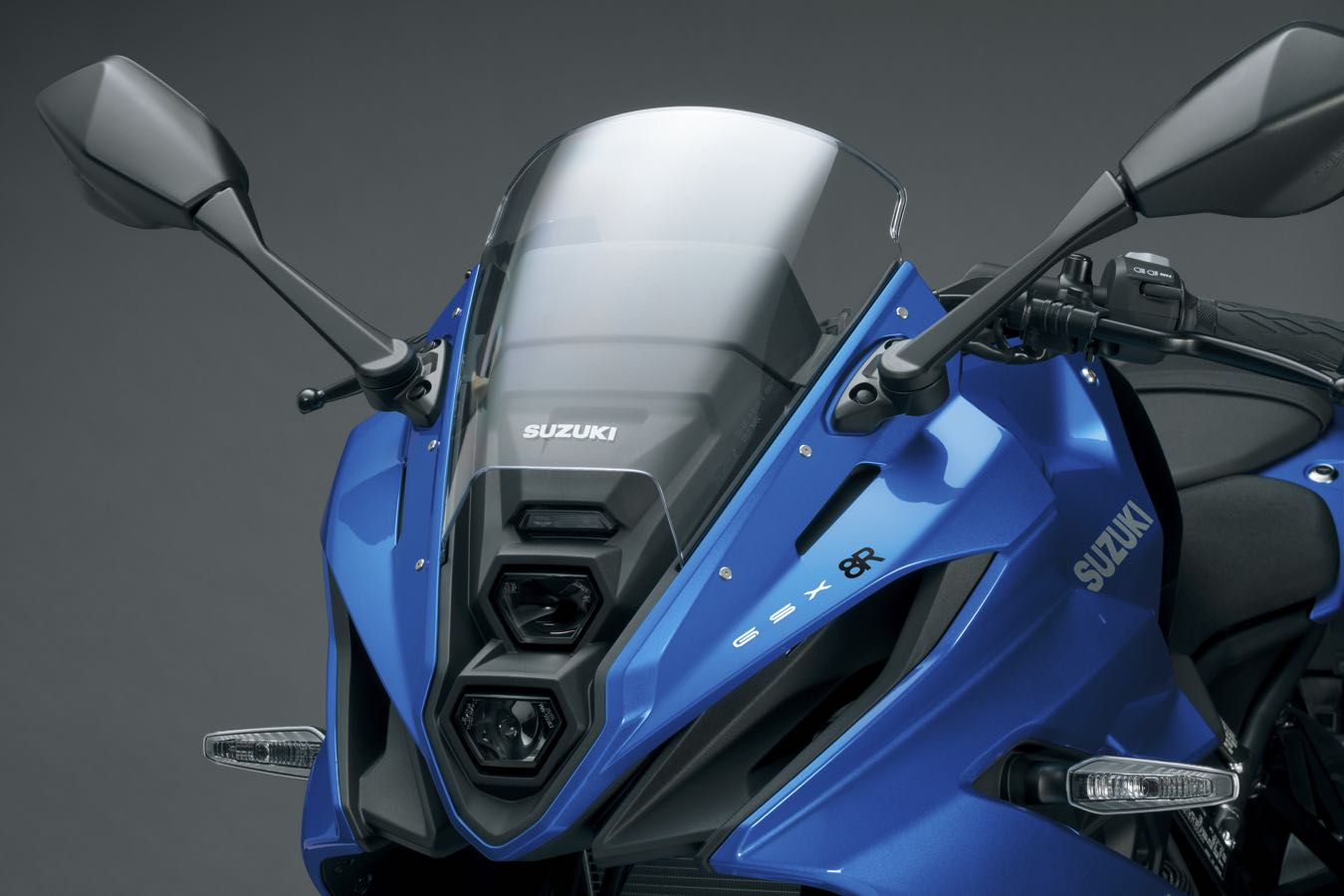 Suzuki GSX-8R listino prezzo - scheda tecnica - foto - Insella.it