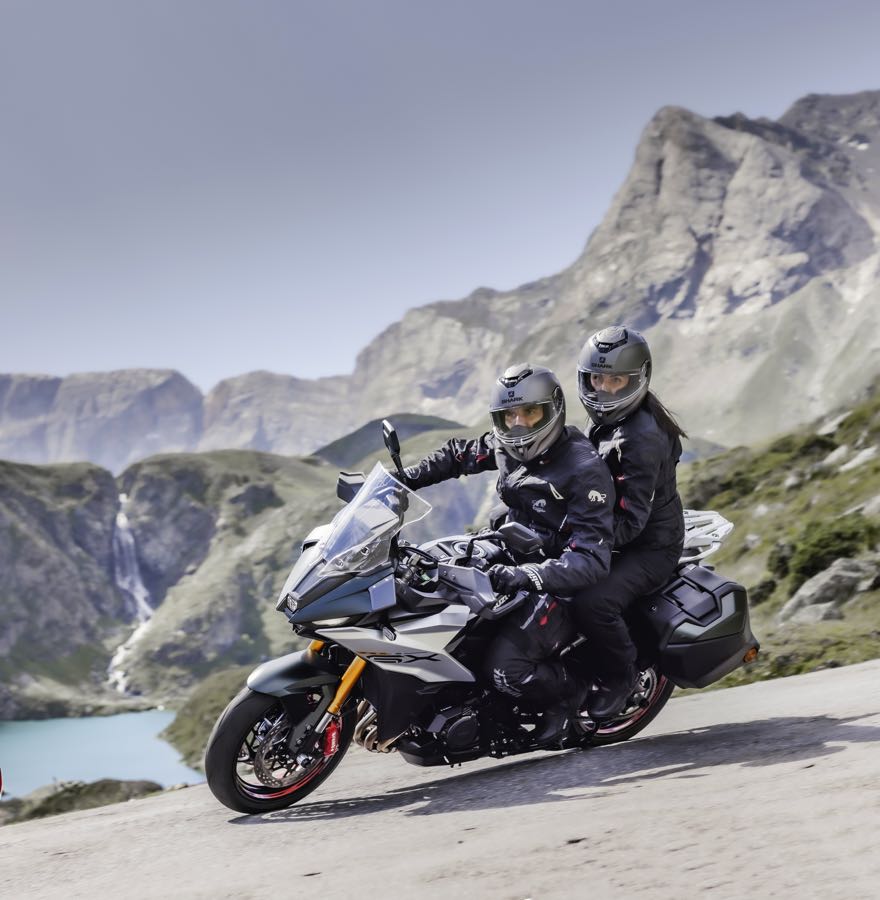Suzuki GSX-S GX listino prezzo - scheda tecnica - foto - Insella.it