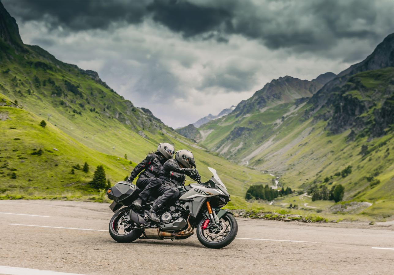 Suzuki GSX-S GX listino prezzo - scheda tecnica - foto - Insella.it