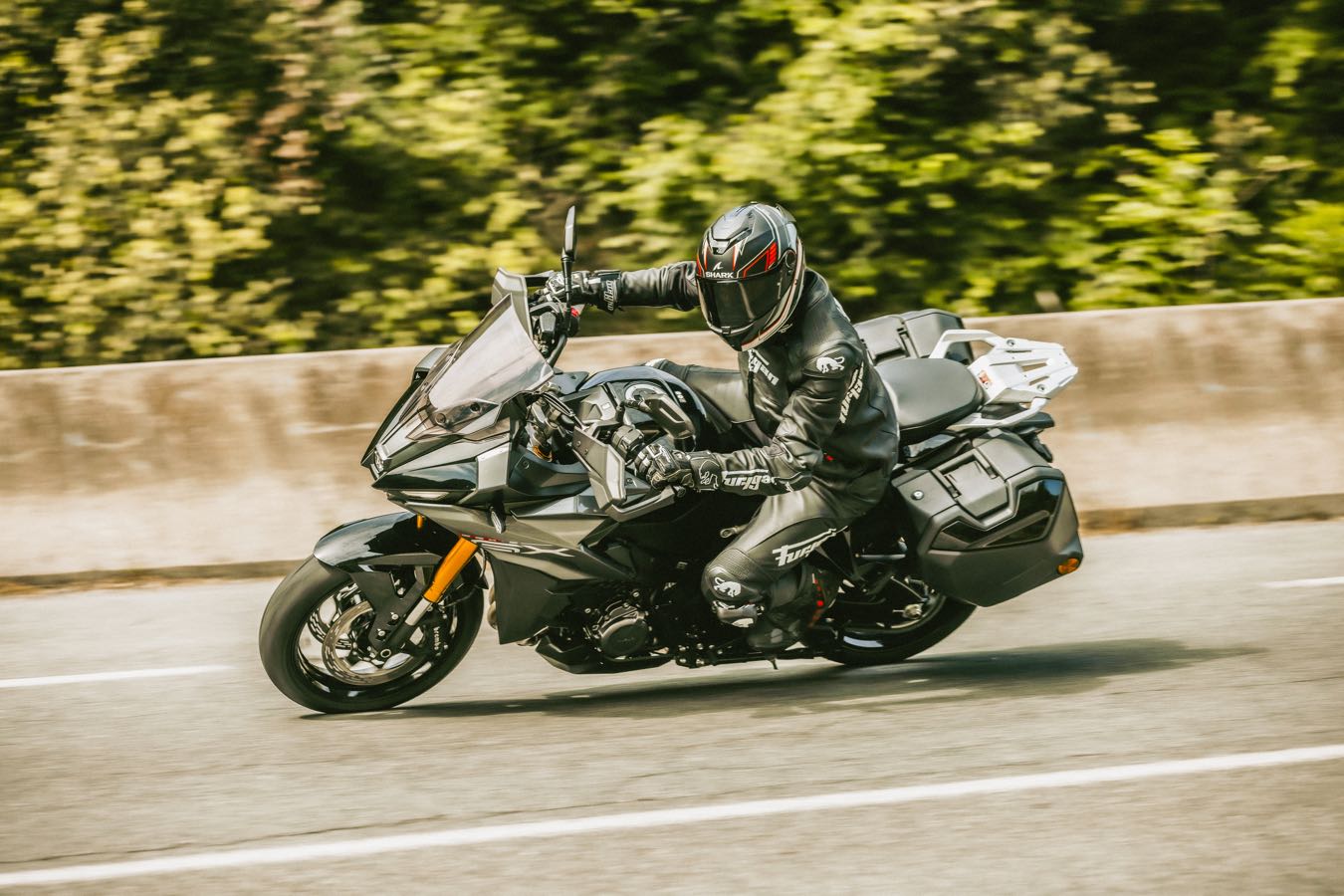 Suzuki GSX-S GX listino prezzo - scheda tecnica - foto - Insella.it