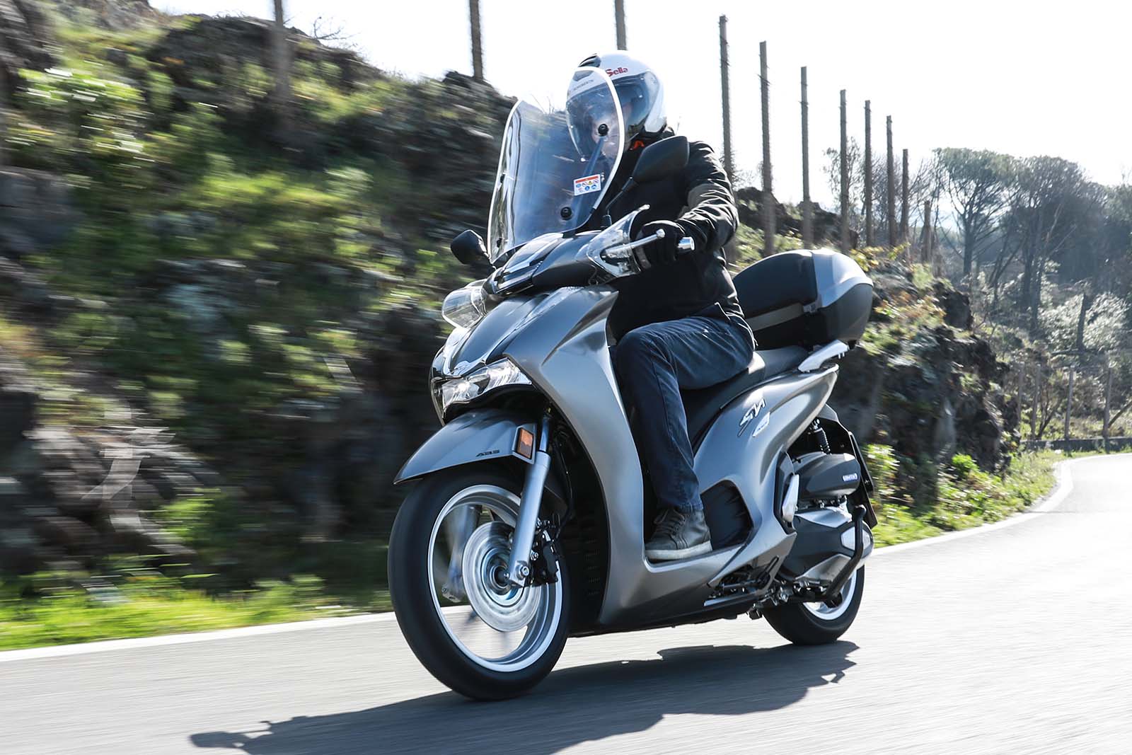 Honda SH 350 listino prezzo - scheda tecnica - foto - Insella.it