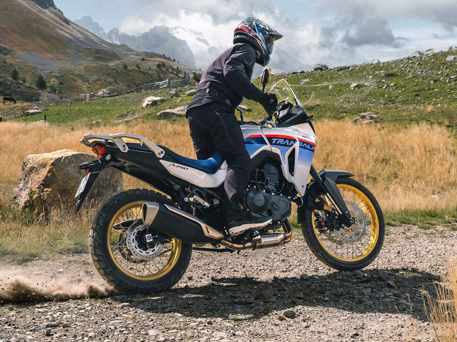 Honda Transalp listino prezzo - scheda tecnica - foto - Insella.it