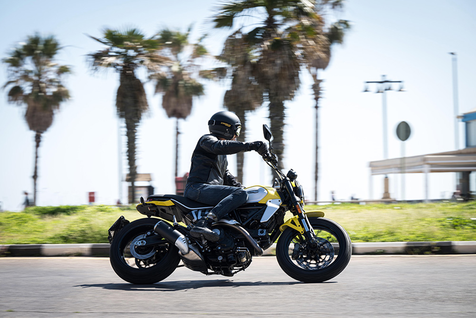 Ducati Scrambler 800 listino prezzo - scheda tecnica - foto - Insella.it