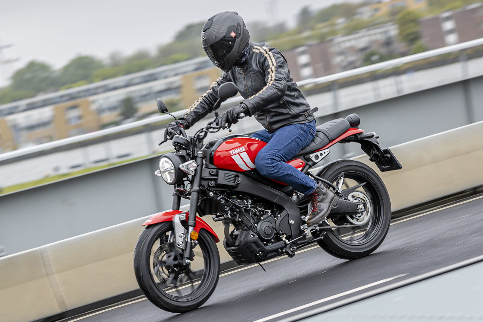 Yamaha XSR 125 listino prezzo - scheda tecnica - foto - Insella.it