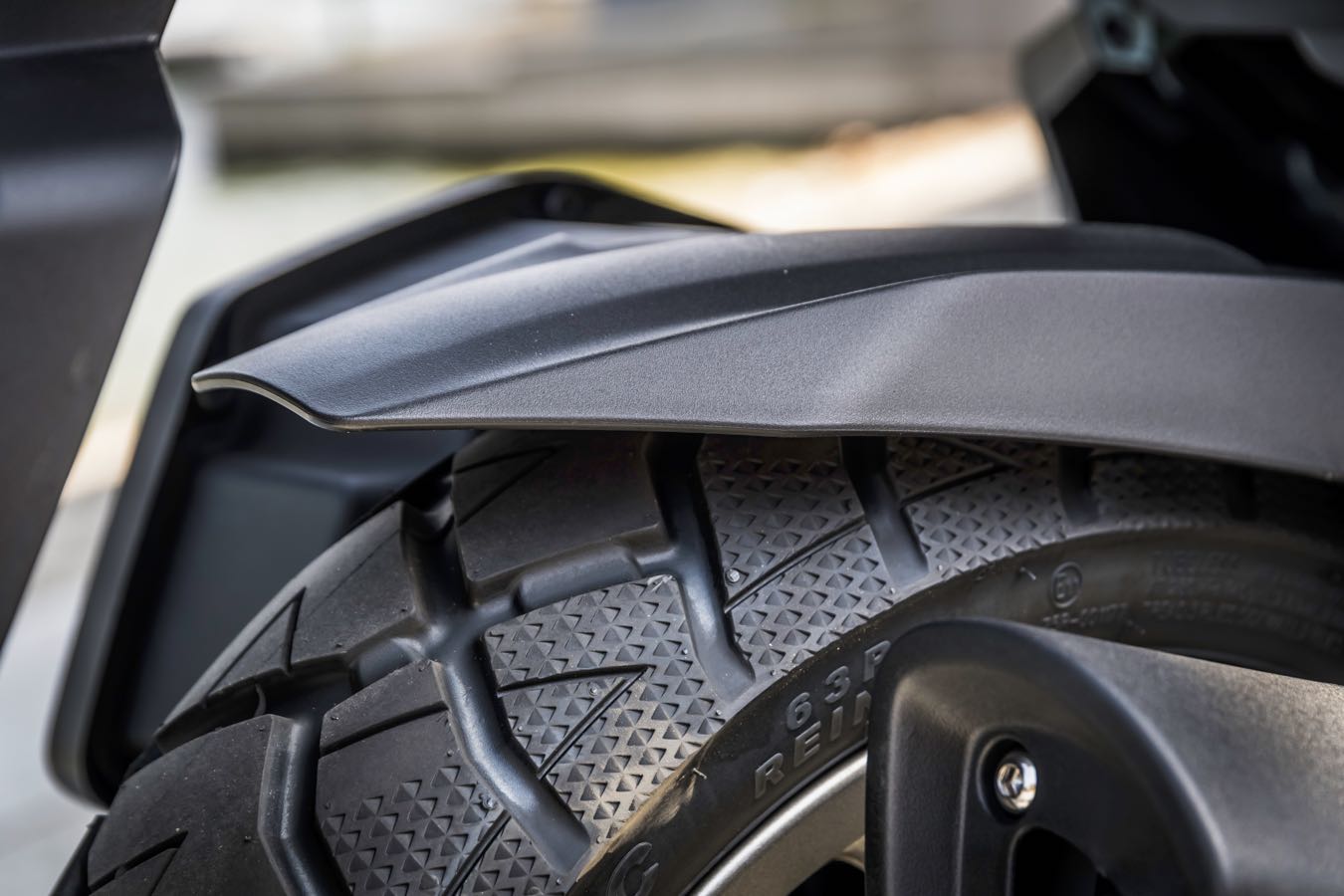 Sym ADX listino prezzo - scheda tecnica - foto - Insella.it