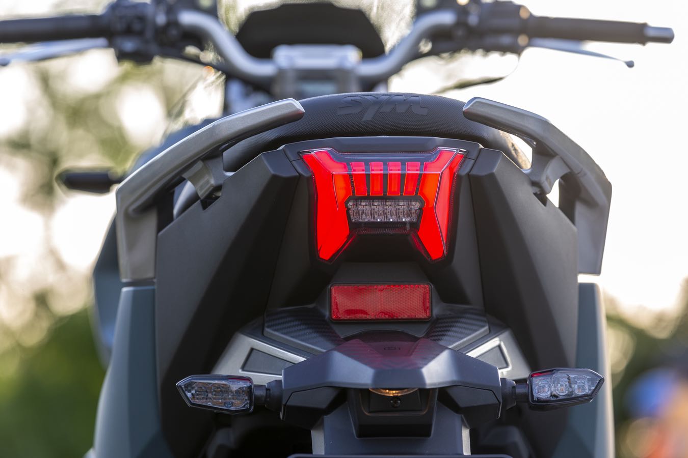 Sym ADX listino prezzo - scheda tecnica - foto - Insella.it